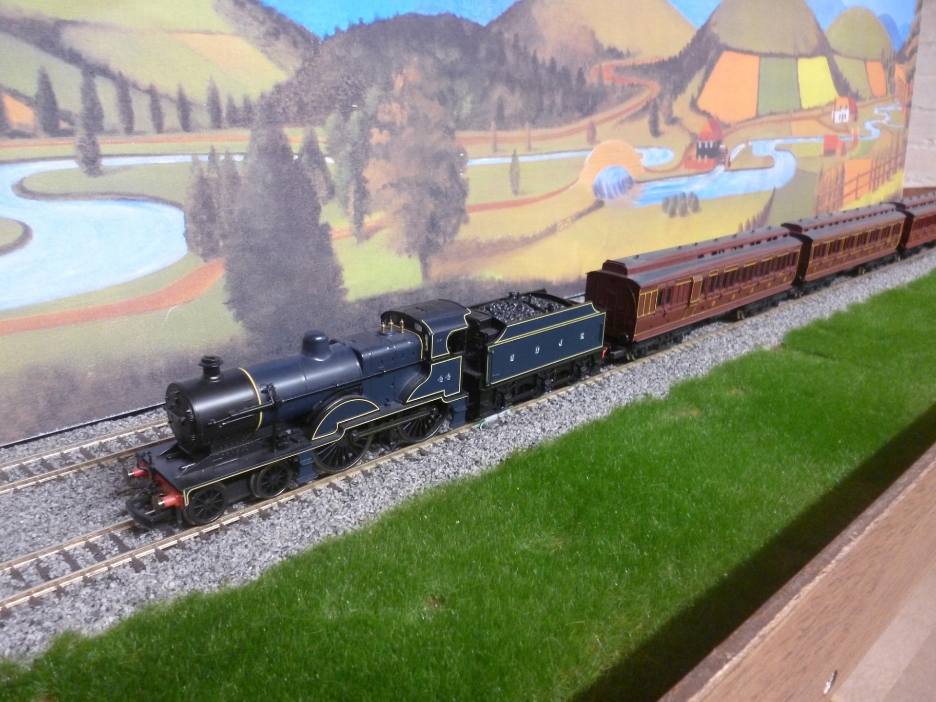 Triang/Hornby short clerestory carriages - Modelling Questions, Help ...