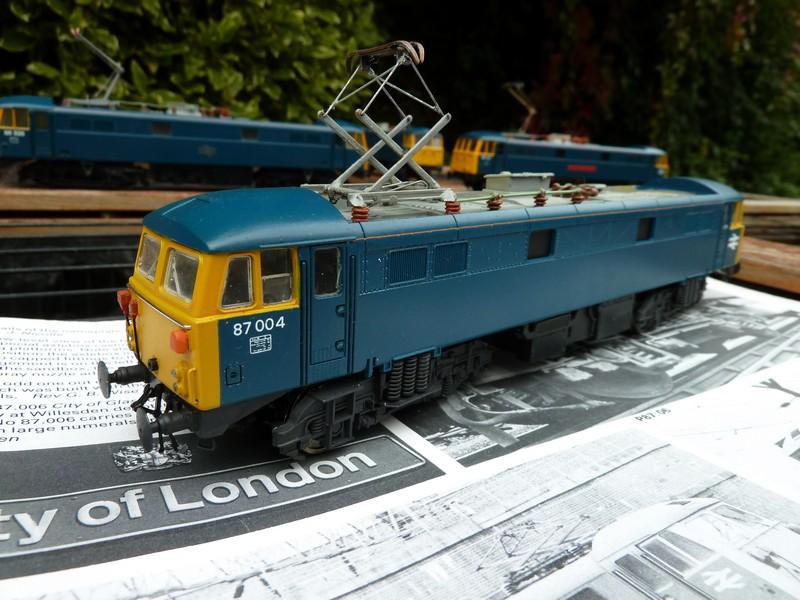 When did Class 86 Pantographs Change? - UK Prototype Questions - RMweb