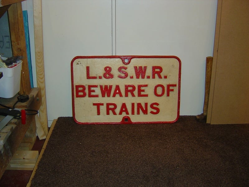Lswr/sr signs in oo gauge - Modelling Questions, Help and Tips - RMweb
