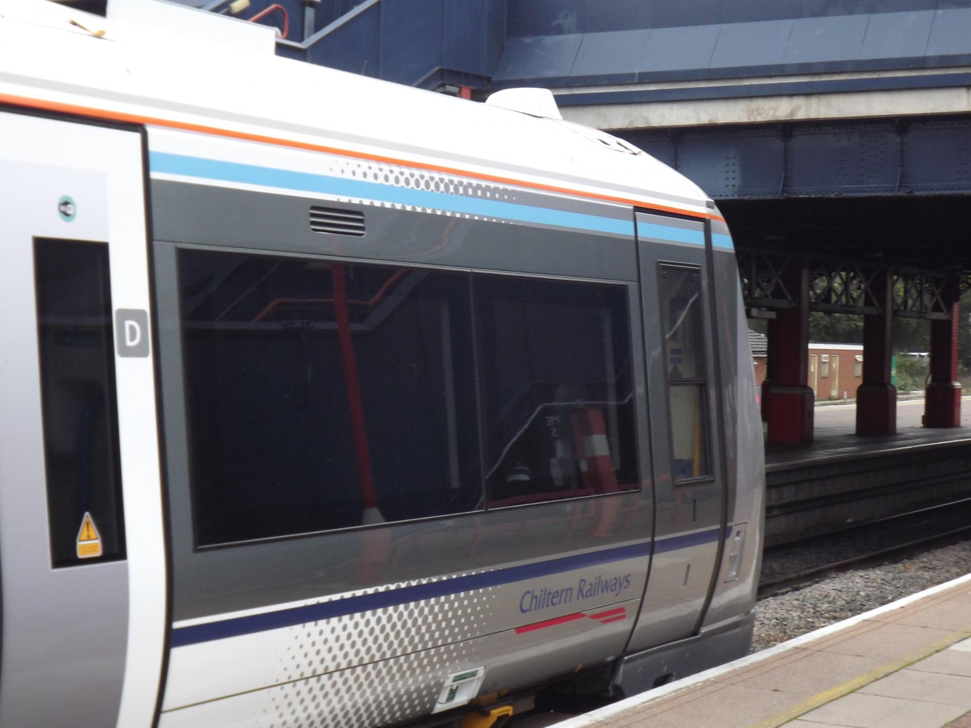Chiltern unveil new DMU livery - UK Prototype Discussions (not ...