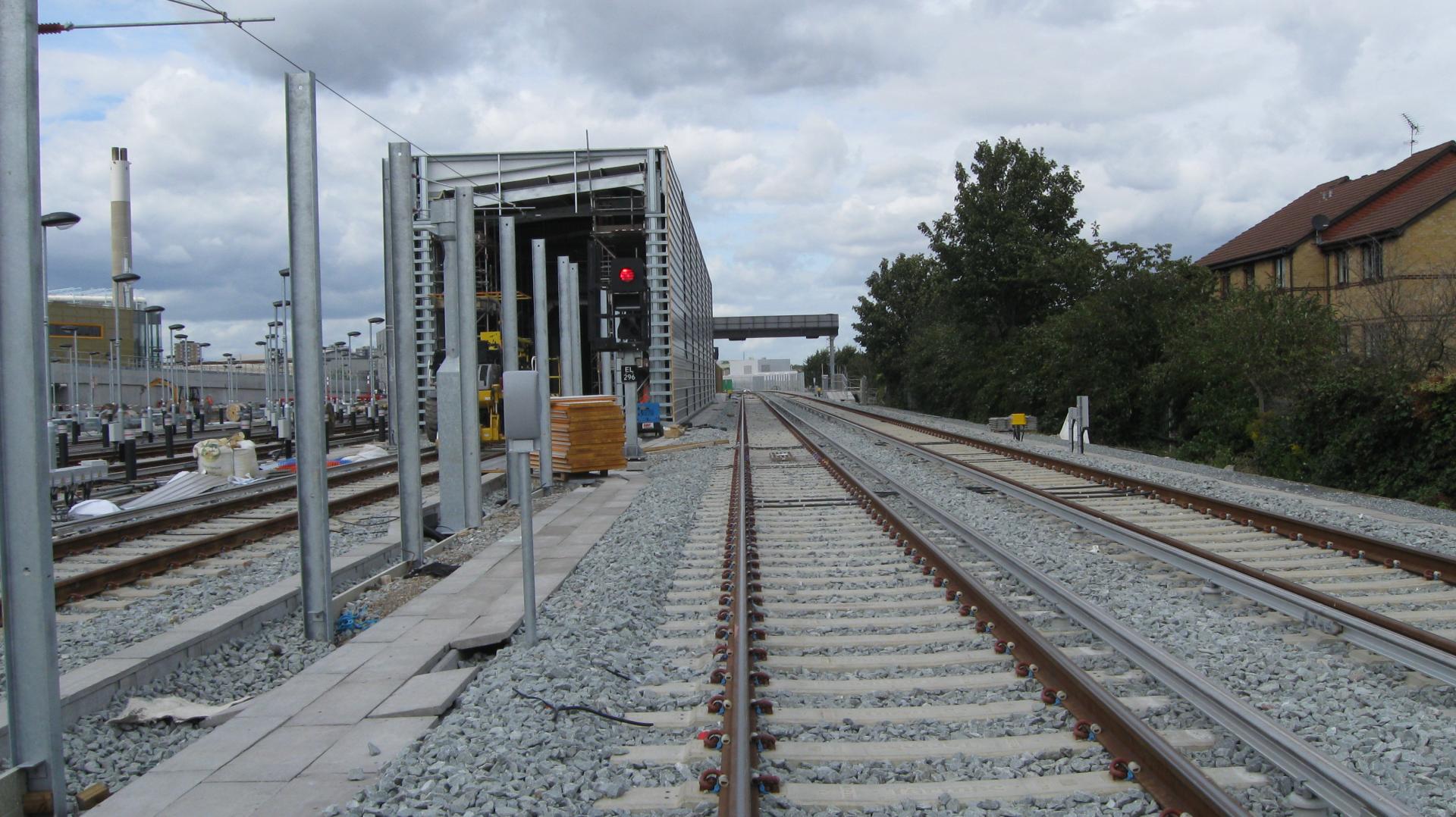 OHLE and 3rd Rail - Page 2 - Electrification - RMweb