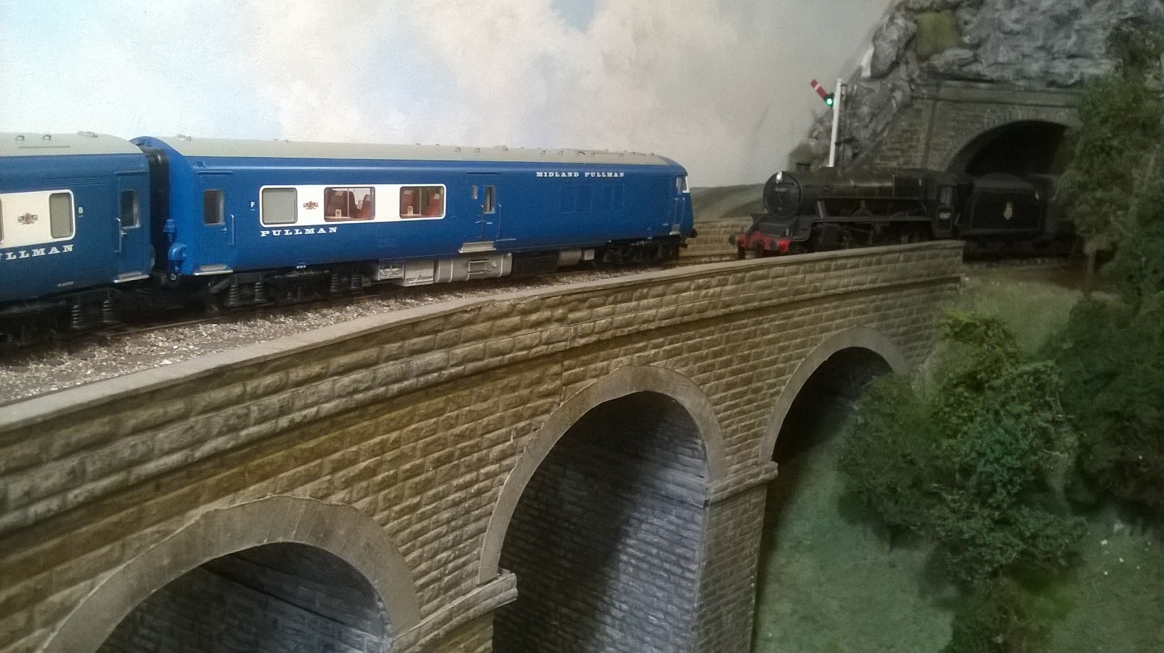 Weathered Blue Pullman coaches - RobBrooks1's Blog - RMweb