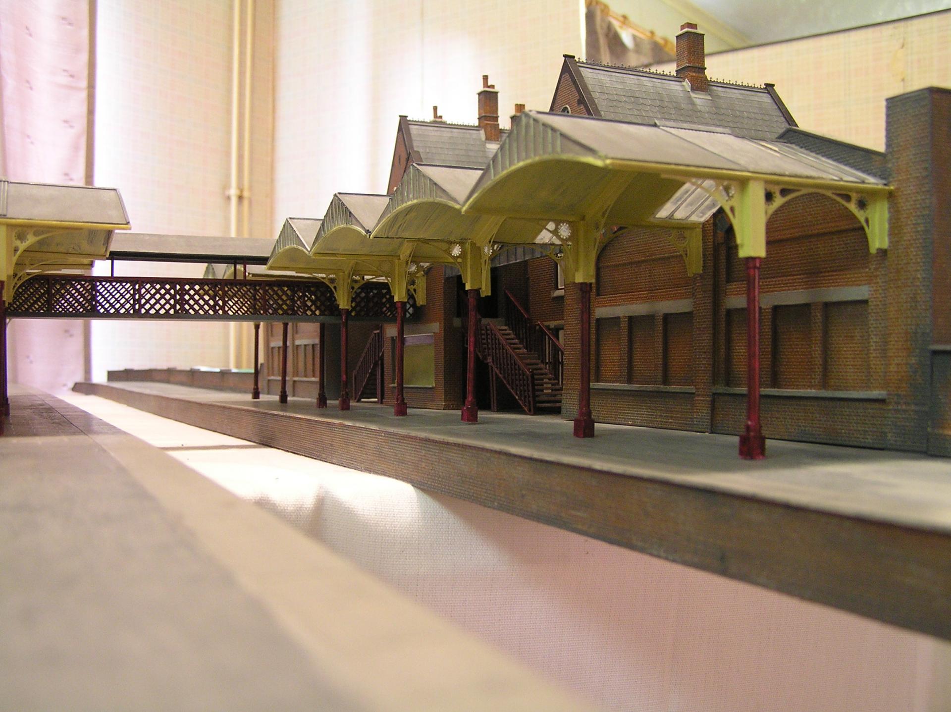 Didsbury Station platforms / canopy - Scenery, Structures & Transport ...