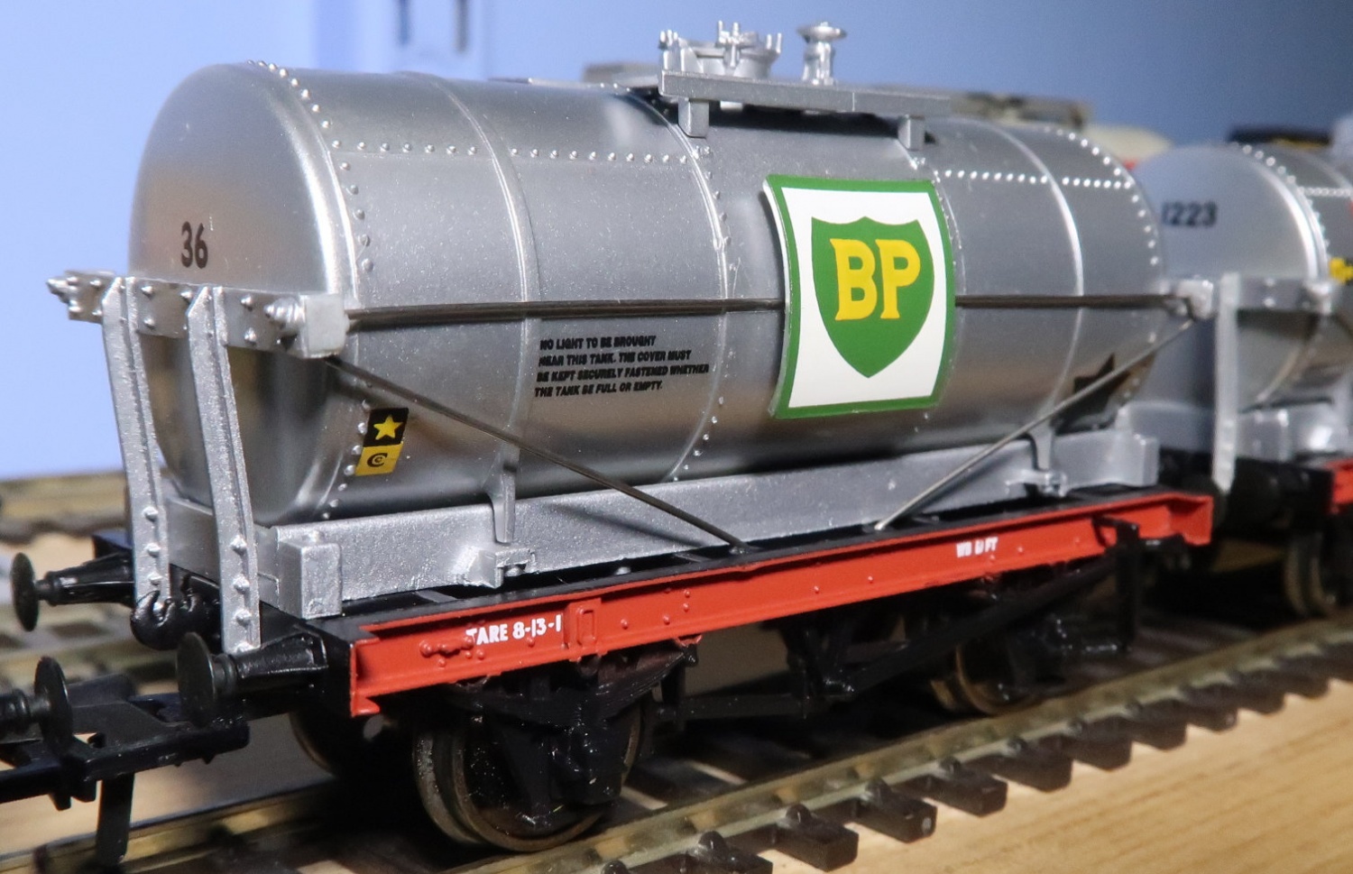 Seeking prototypes for these tank wagons - UK Prototype Questions - RMweb