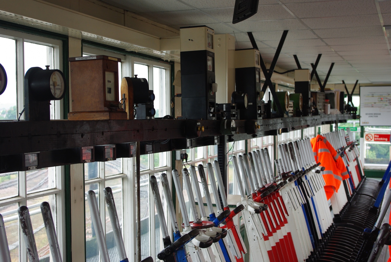 How do two signal boxes at the same location work together? - UK ...