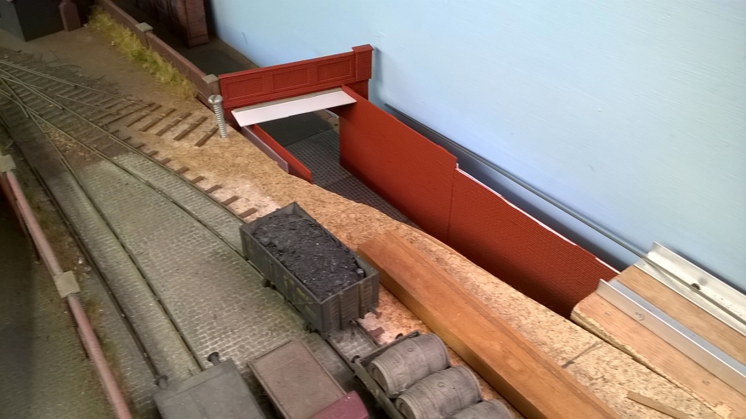 OO Quayside Surface? - Modelling Questions, Help and Tips - RMweb
