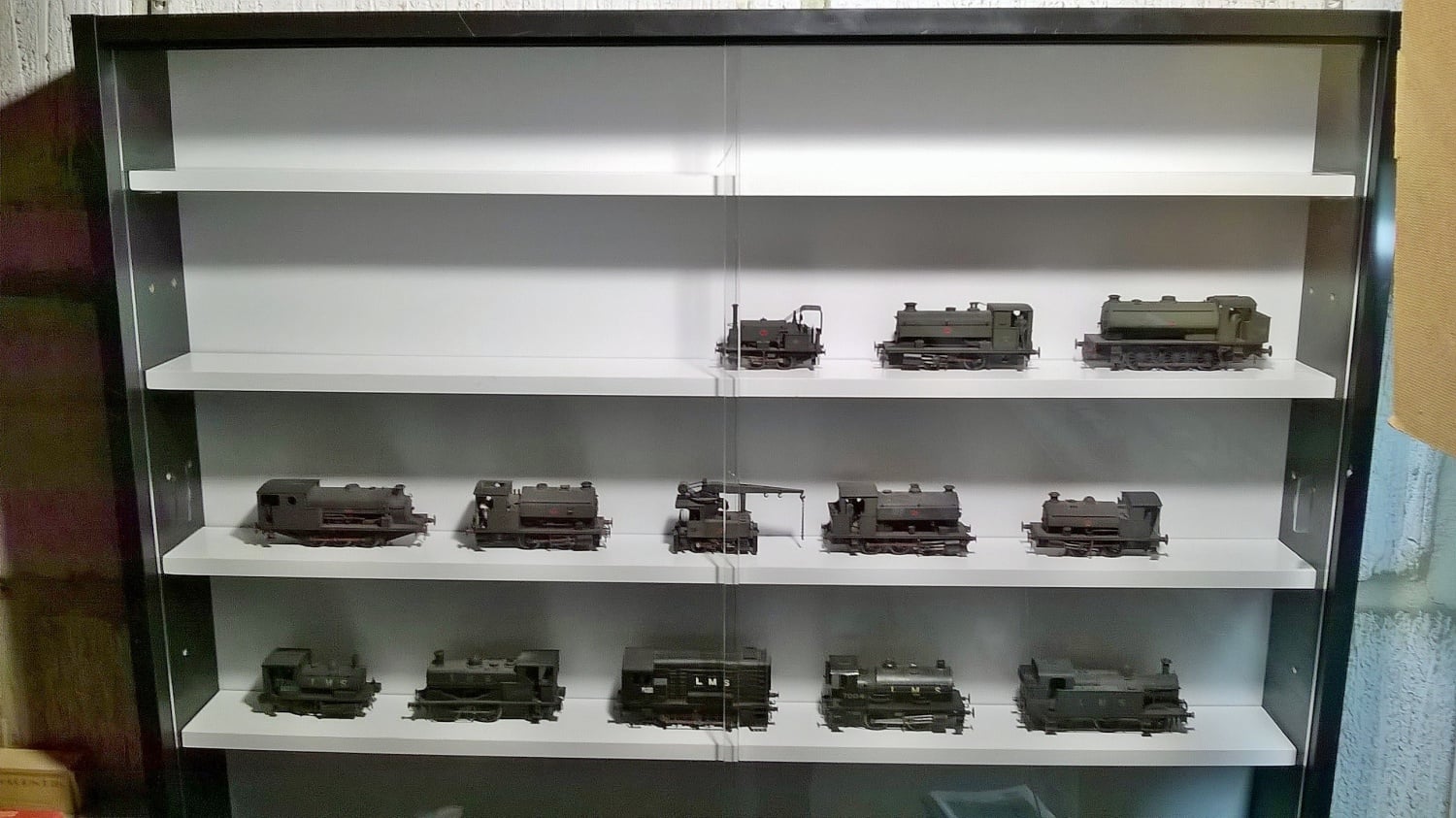 Display Cabinets - Modelling Questions, Help and Tips - RMweb