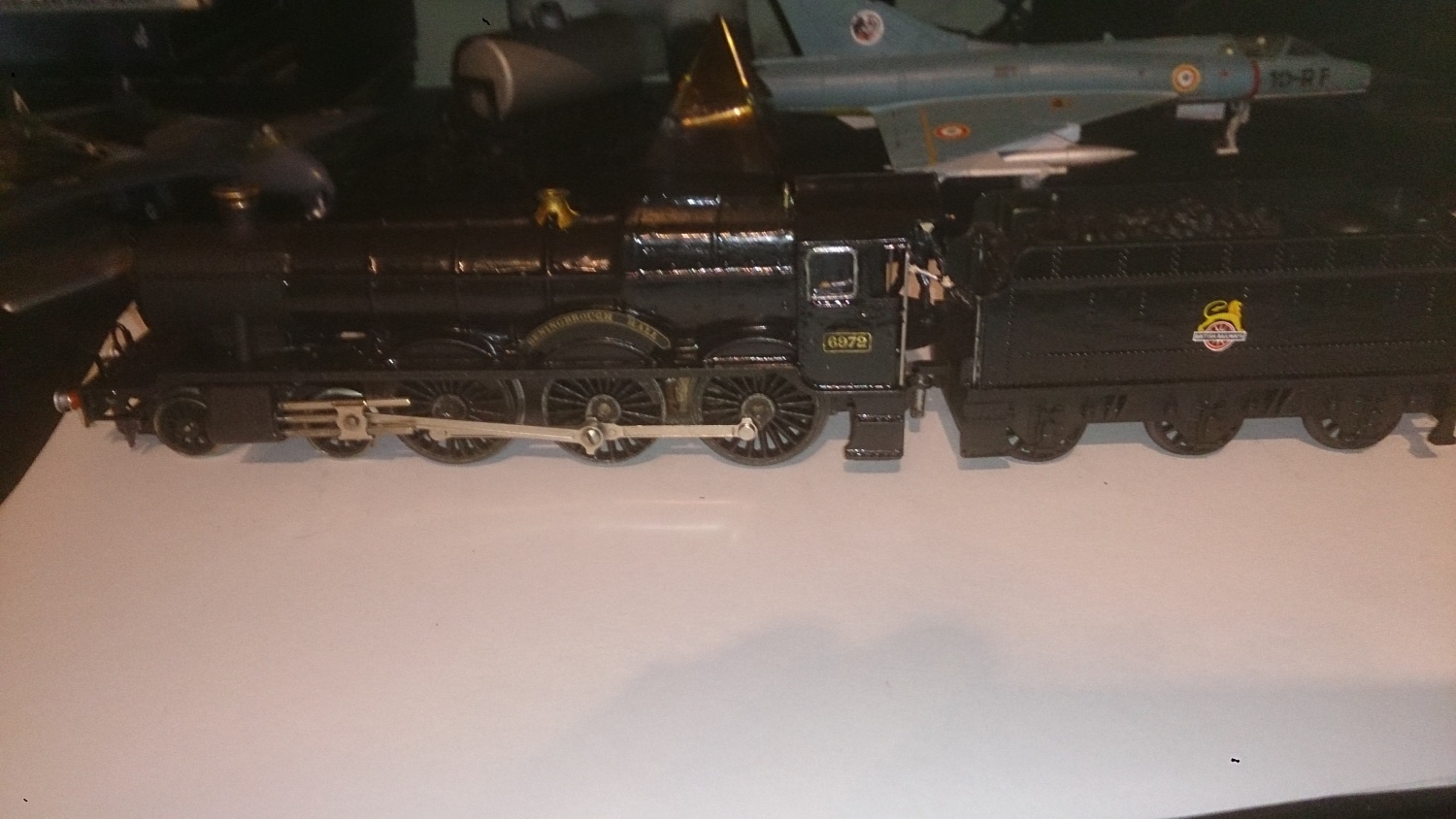 My new black Hall - Modifying & Detailing RTR stock - RMweb
