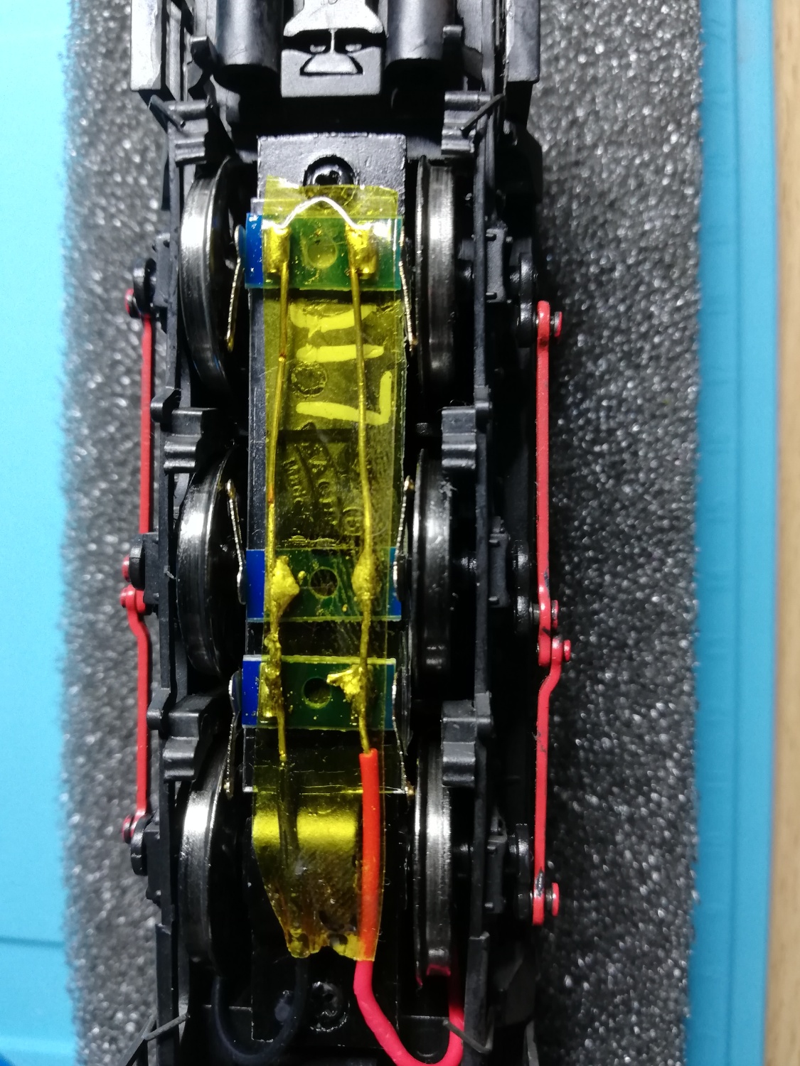 Bachmann Class 08 (32-116B) Pick-Ups - Modelling Questions, Help and ...