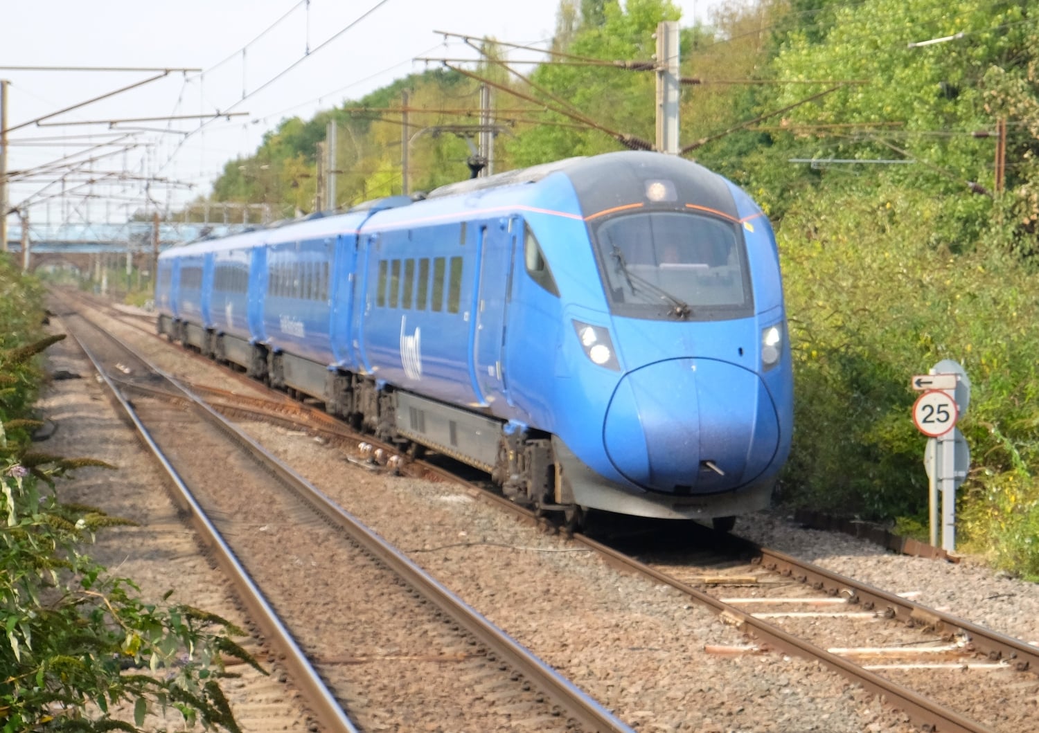 East Coast Trains LUMO Class 803 photographs - UK Prototype Discussions ...