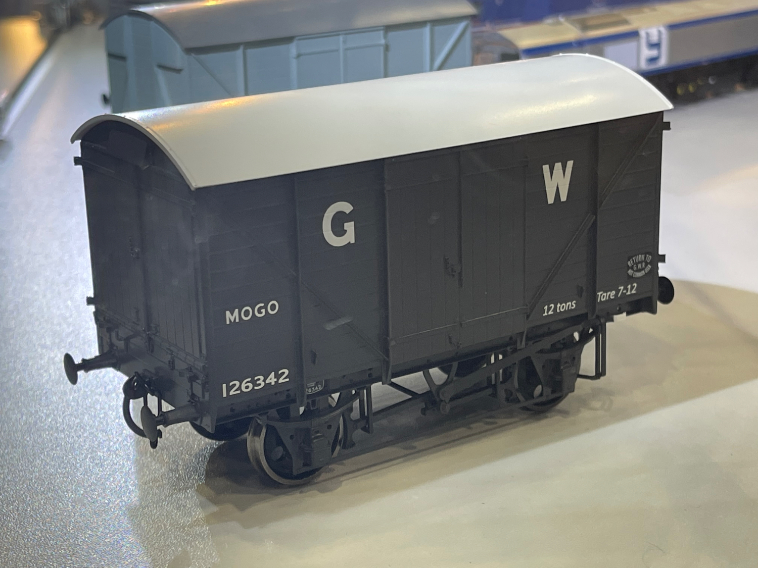 O Gauge LMS & GWR Vans - Dapol - RMweb