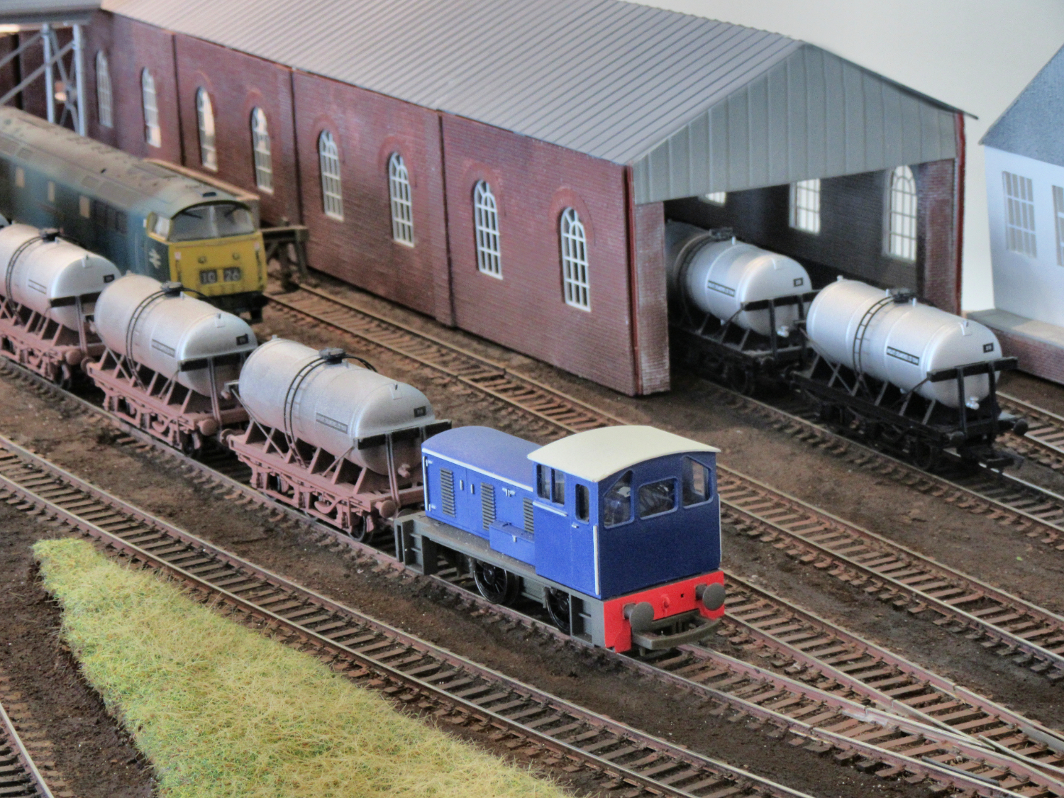 Express Dairy Exhibition Layout - Layout topics - RMweb