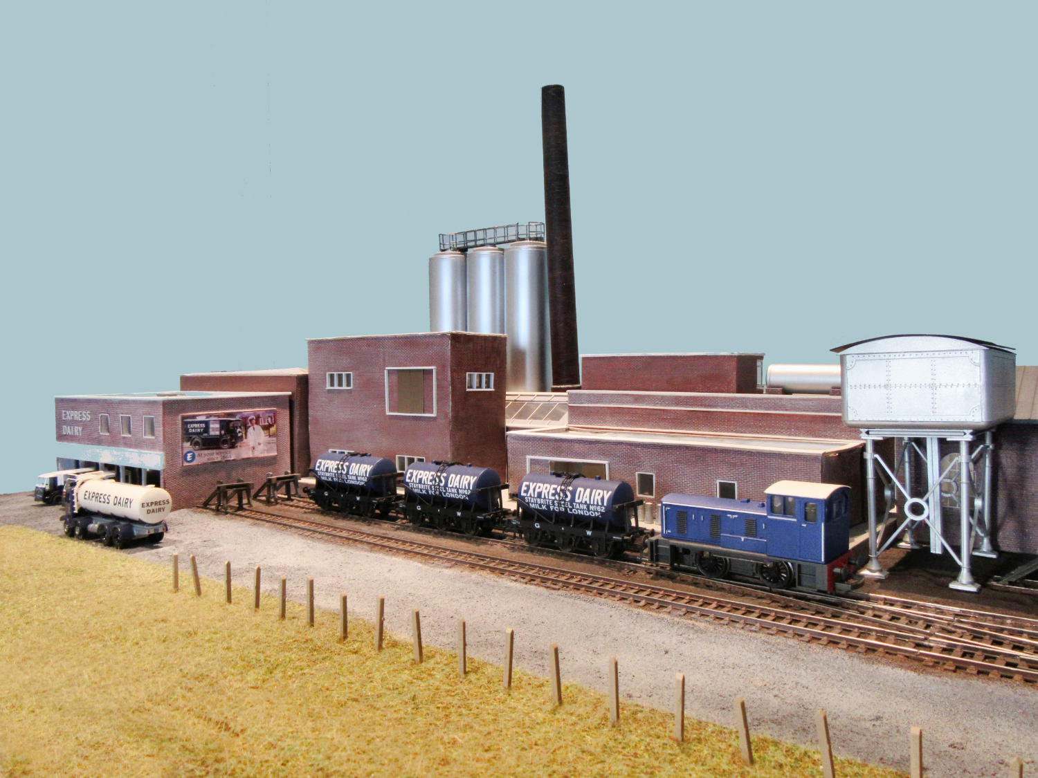 Express Dairy Exhibition Layout - Layout topics - RMweb