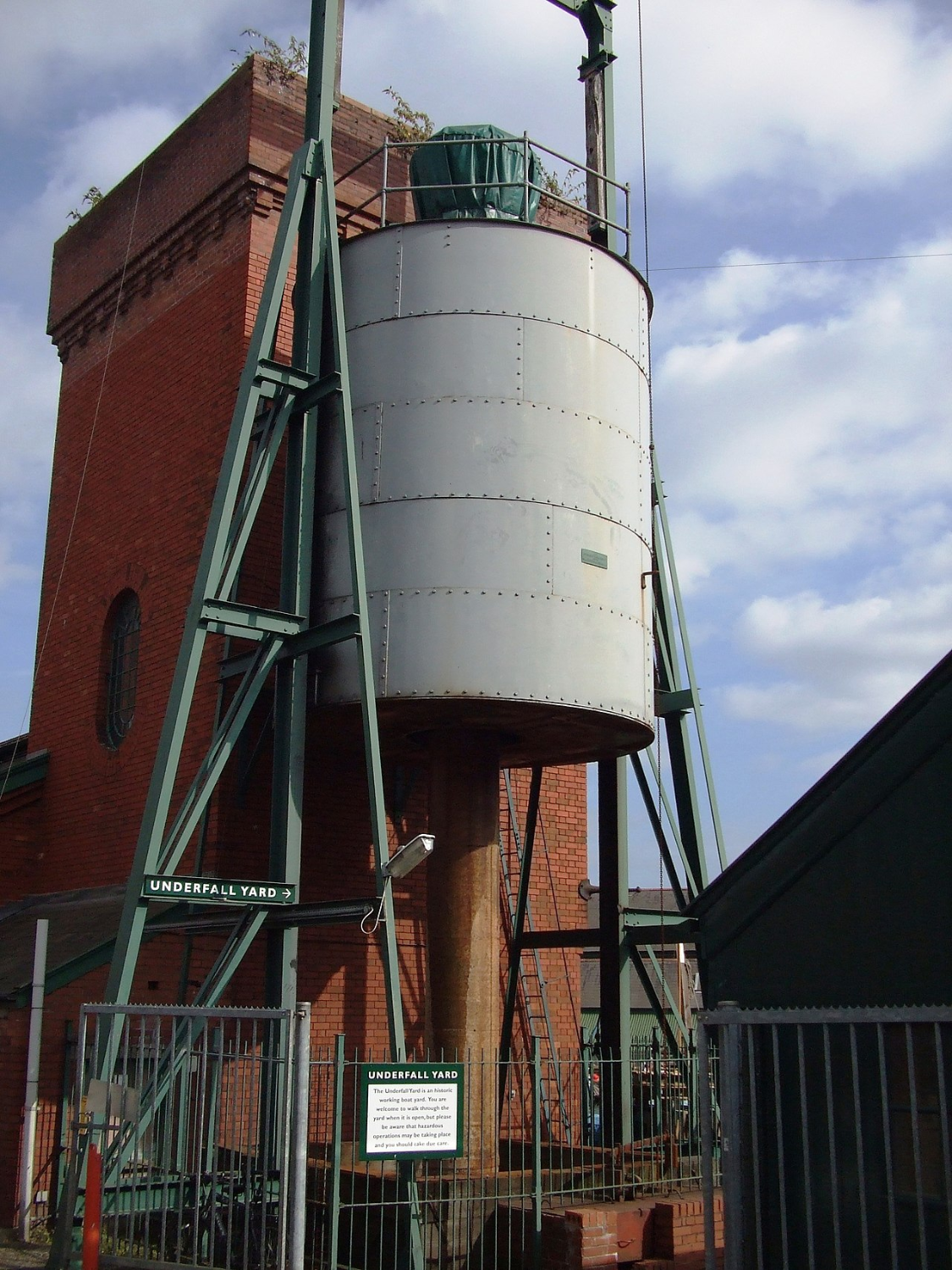 Midland Railway Water Towers - UK Prototype Questions - RMweb