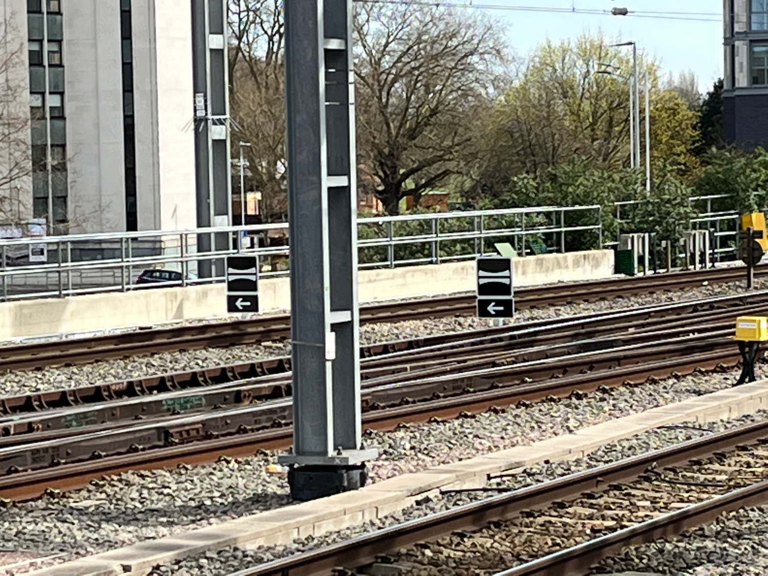 Do electric trains ever get misrouted? - UK Prototype Questions - RMweb
