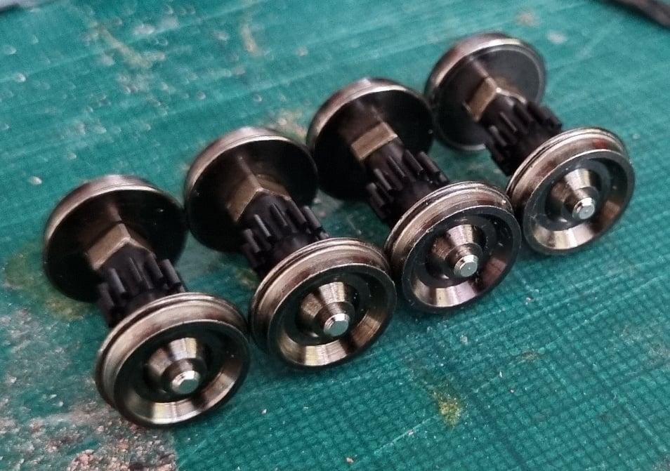 Proto 2000 GP Series Loco Cracked Gear Replacement Guide - USA ...