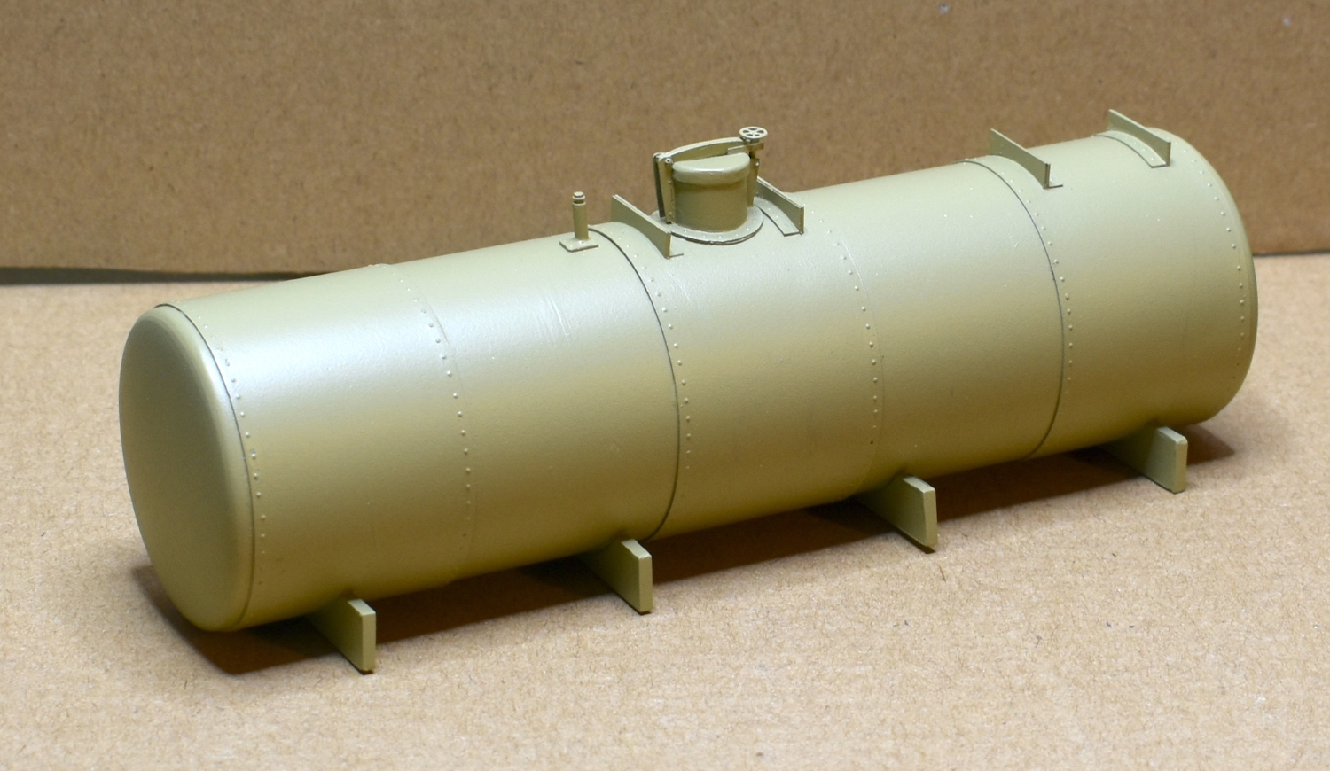 The 1/50 project, A Tank wagon, part 1 - Playing with 1/50 scale - RMweb