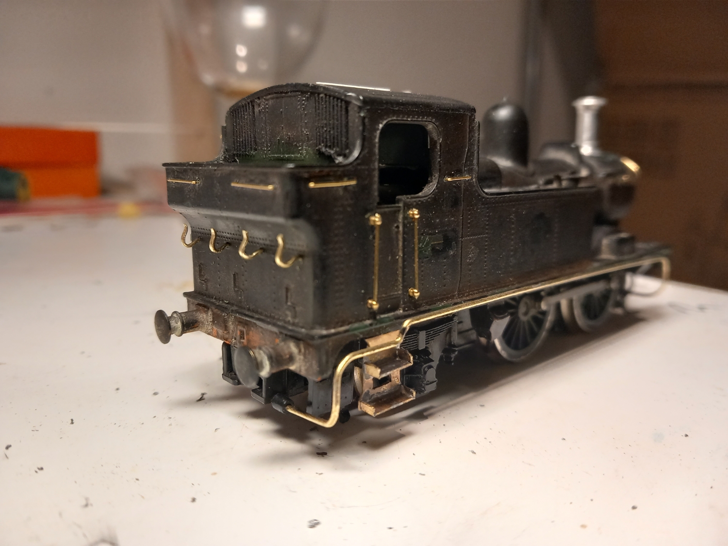 Locos and rolling stock for Caia Road - Airfix Siphon G - Modifying ...