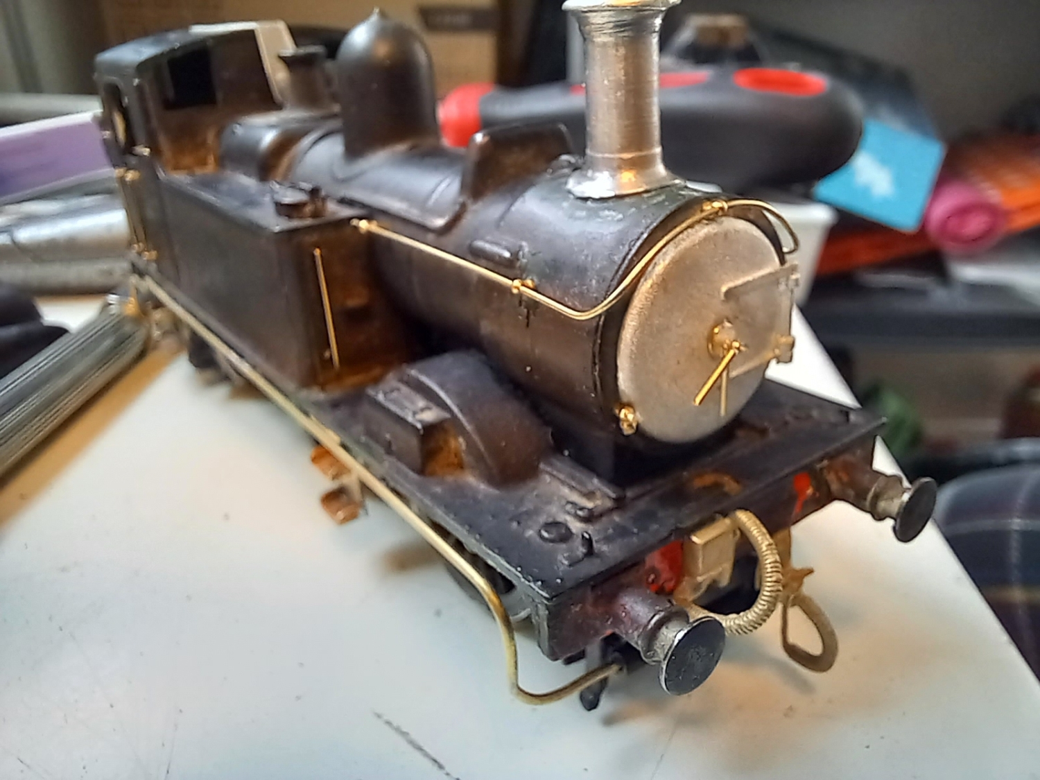 Locos and rolling stock for Caia Road - Airfix Siphon G - Modifying ...