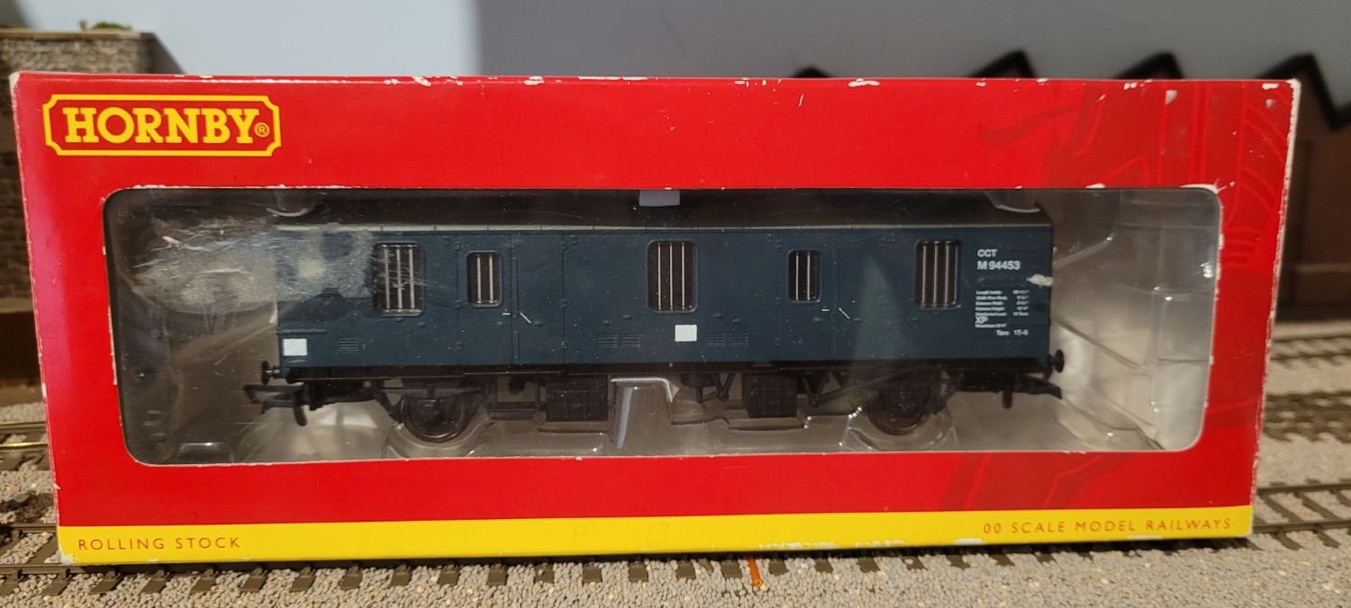(Reduced) Hornby CCT utility van BR Blue - Marketplace: only Gold ...