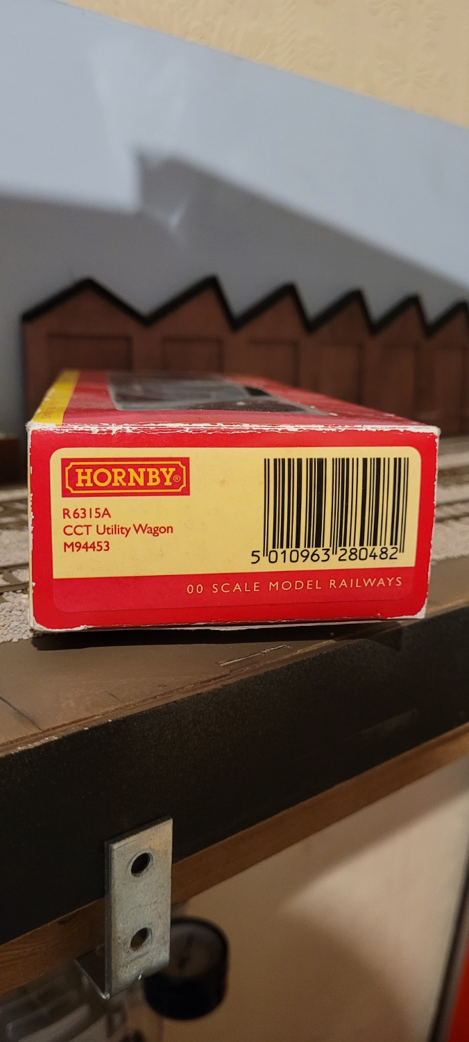 (Reduced) Hornby CCT utility van BR Blue - Marketplace: only Gold ...