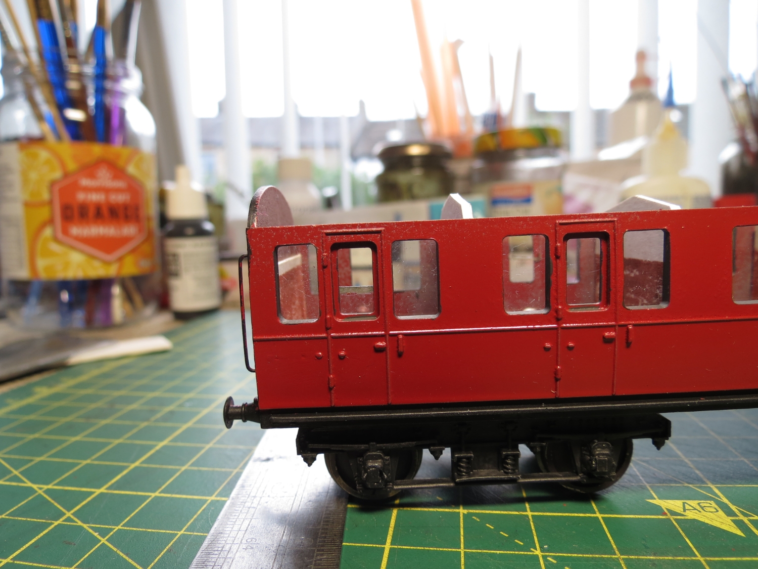 Improving Triang suburban coaches - Modifying & Detailing RTR stock - RMweb