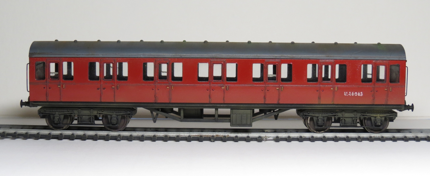 Improving Triang suburban coaches - Modifying & Detailing RTR stock - RMweb
