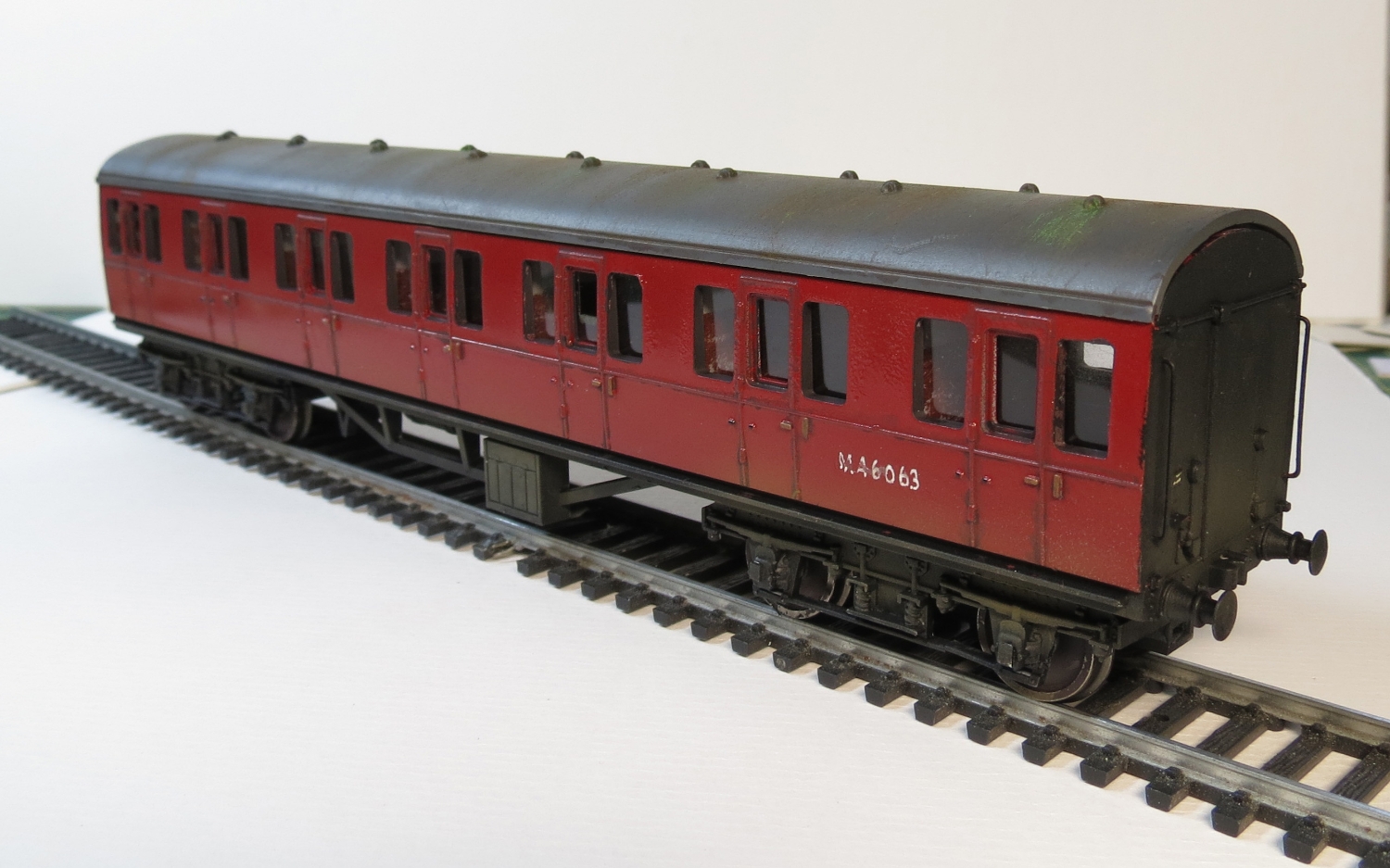 Improving Triang suburban coaches - Modifying & Detailing RTR stock - RMweb