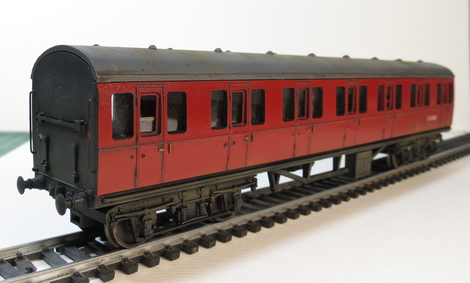 Improving Triang suburban coaches - Modifying & Detailing RTR stock - RMweb