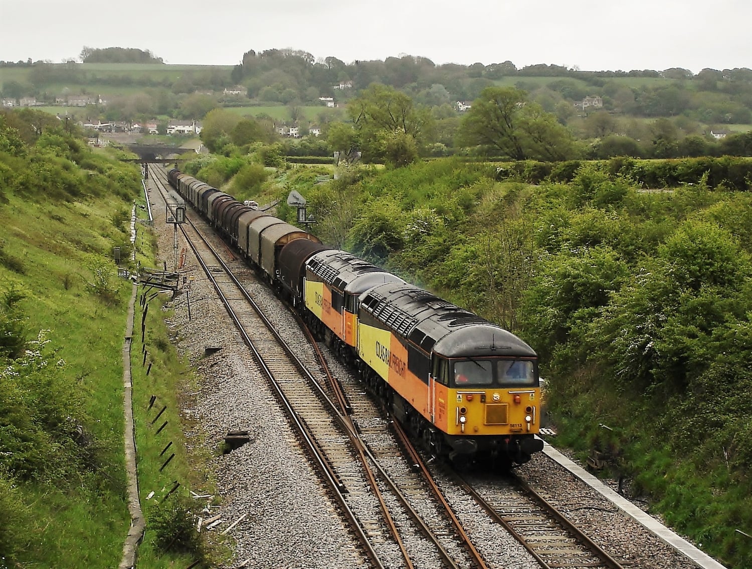 Revolution Trains offers IHA-F Sfhimms wagons in 00 and N - Revolution ...