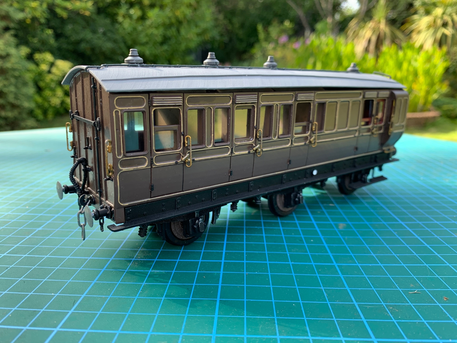 LBSC Billinton 6 wheel coaches in 7mm - Pre-Grouping - Modelling ...