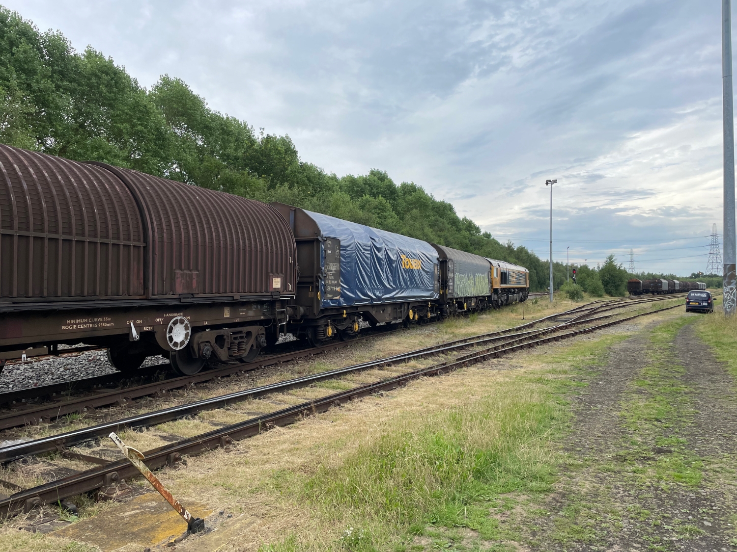 Revolution Trains offers IHA-F Sfhimms wagons in 00 and N - Revolution ...