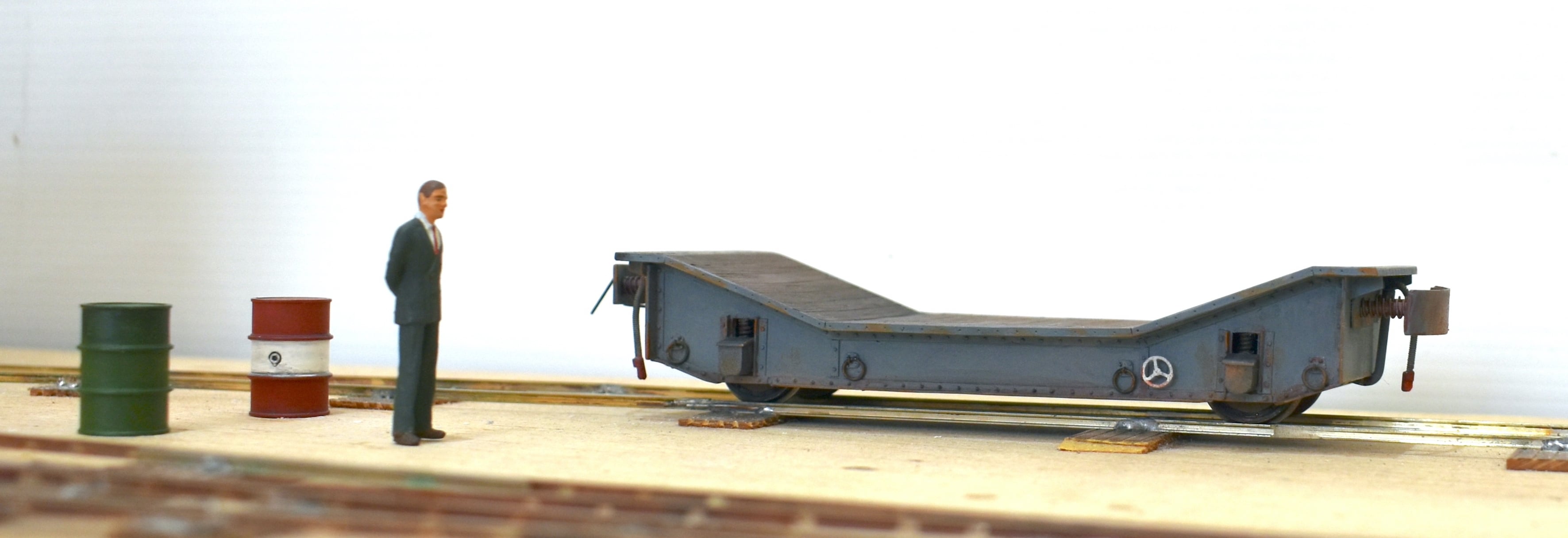 The 1/50 project, A low loader wagon - Playing with 1/50 scale - RMweb