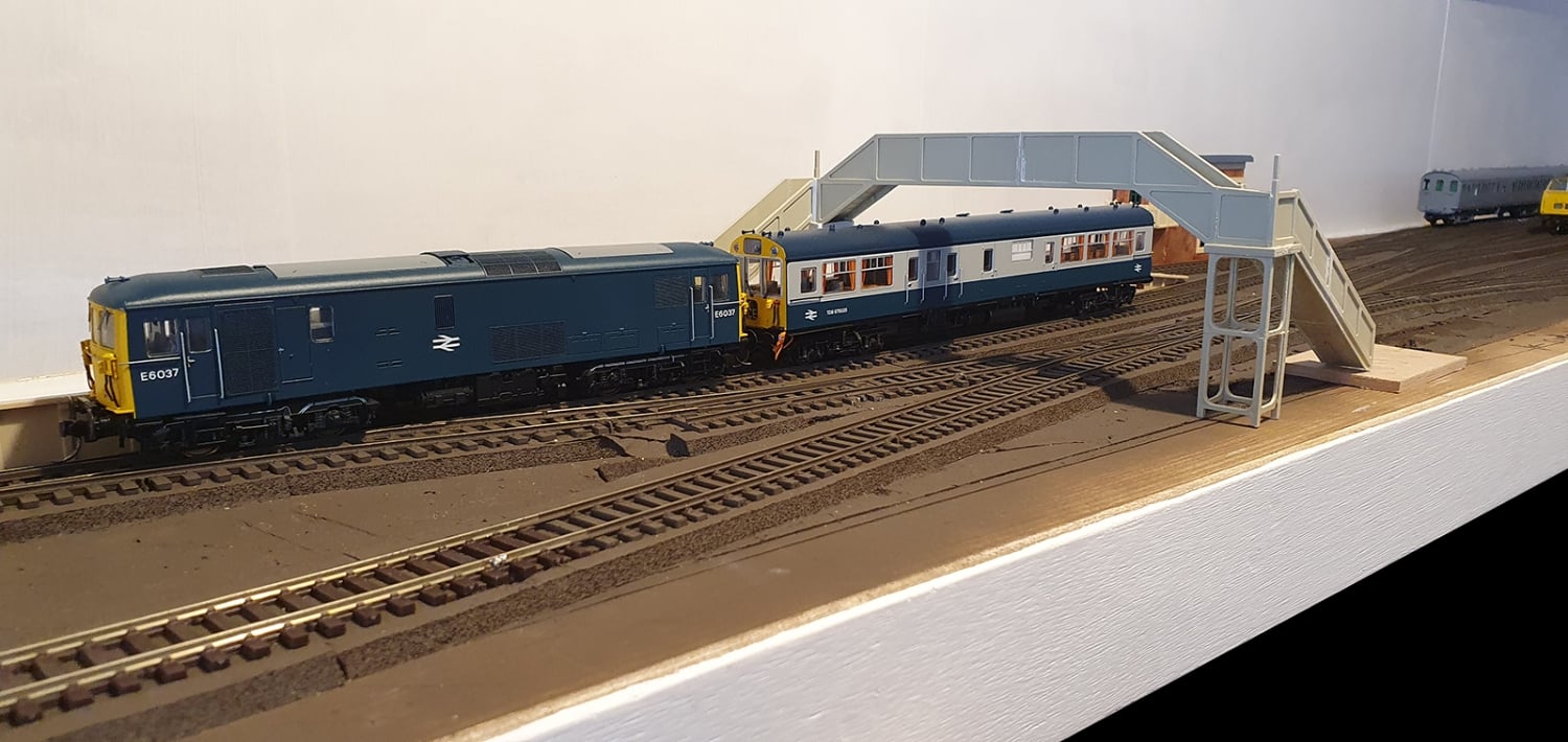 Sotherington Lane - Early 1970's Southern Region 3rd-rail electrified ...
