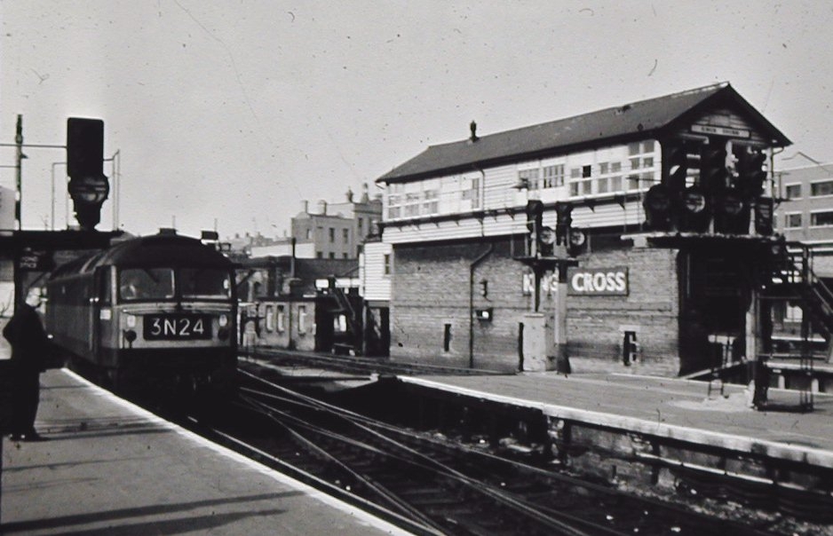 ECML trackwork and signalling in mid-1950s - Modelling Questions, Help ...