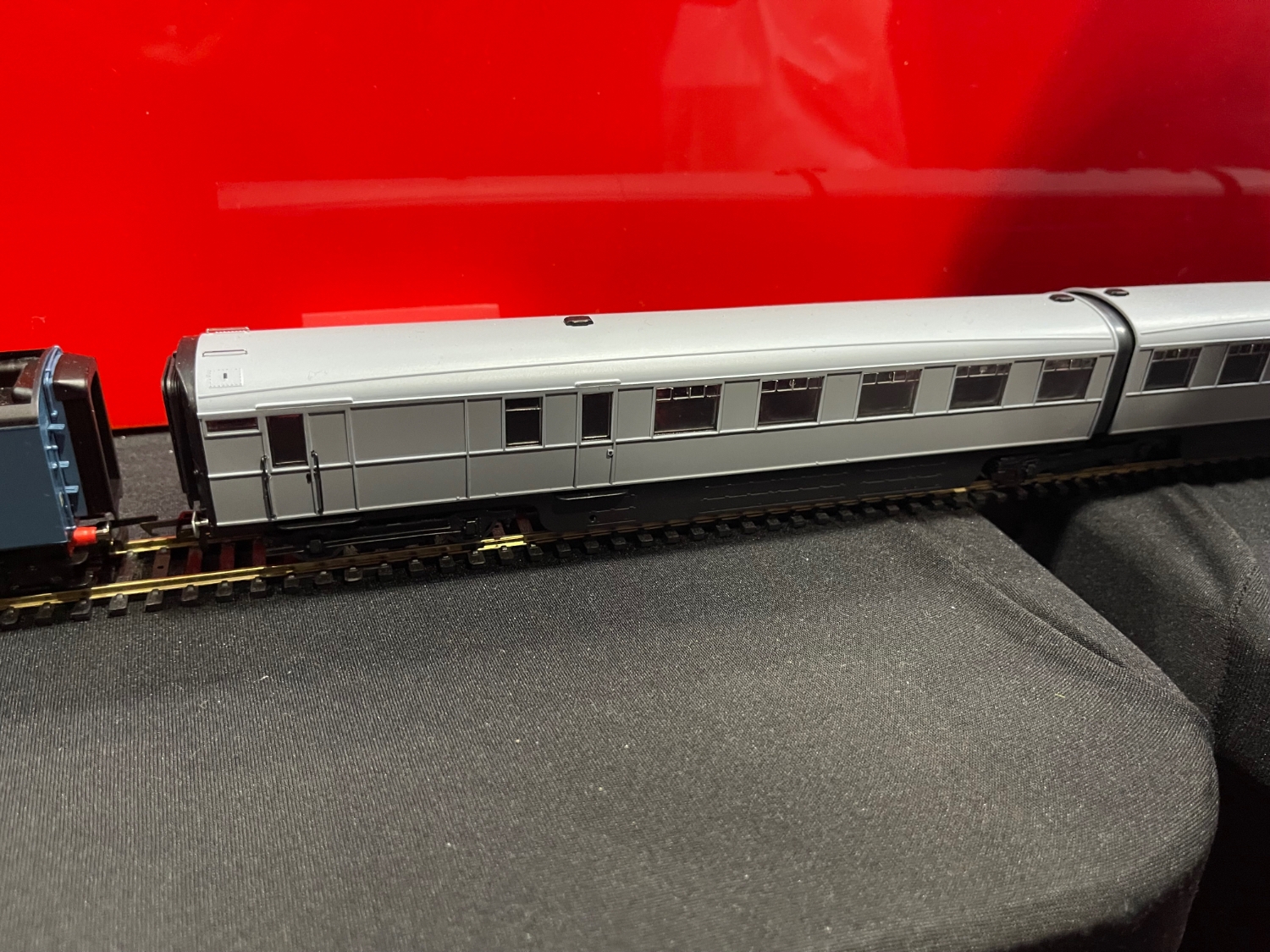 LNER Coronation Stock - Page 3 - Hornby - RMweb