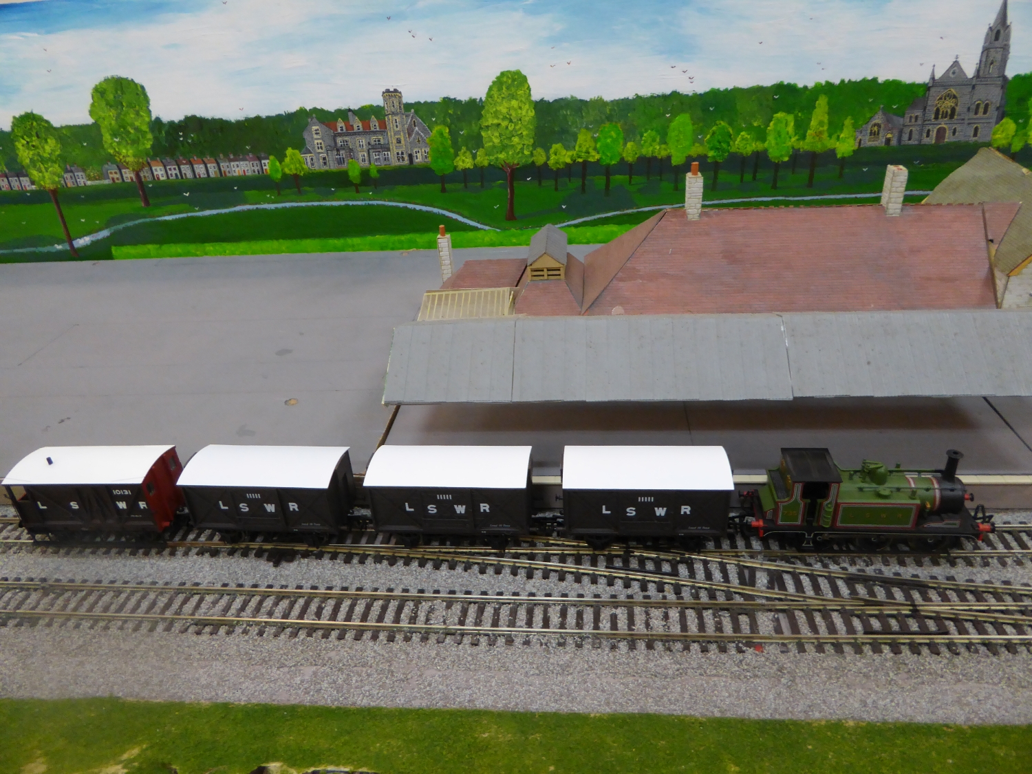 EFE Rail - Autumn 2023 announcements inc LSWR 4-coach sets, LSWR vent ...