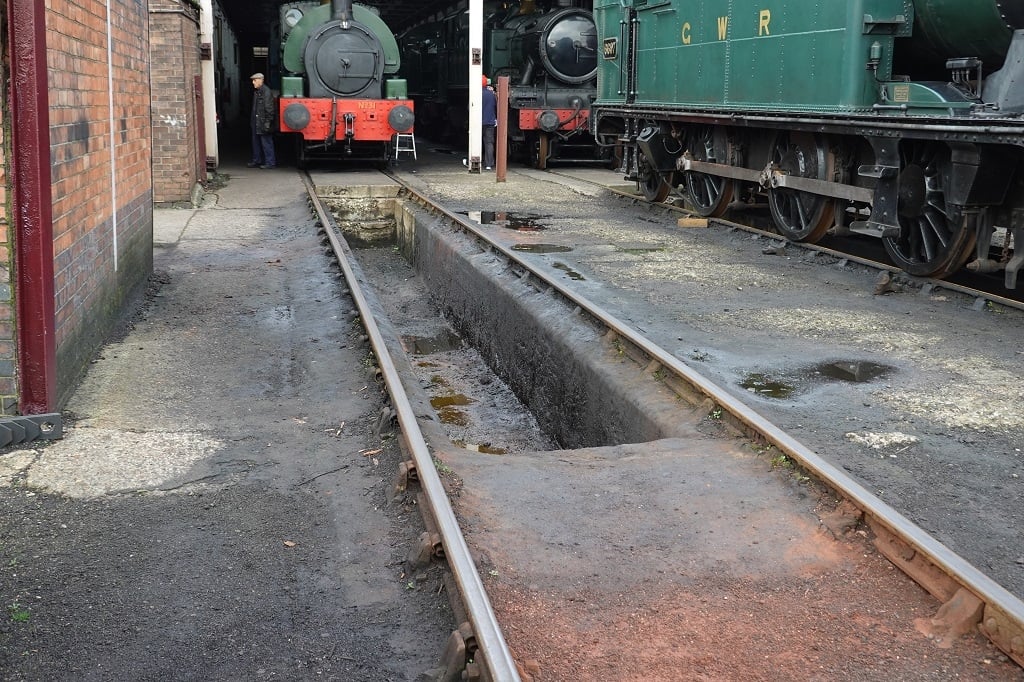 Track design for Engine Sheds and Inspection Pits - Permanent Way ...