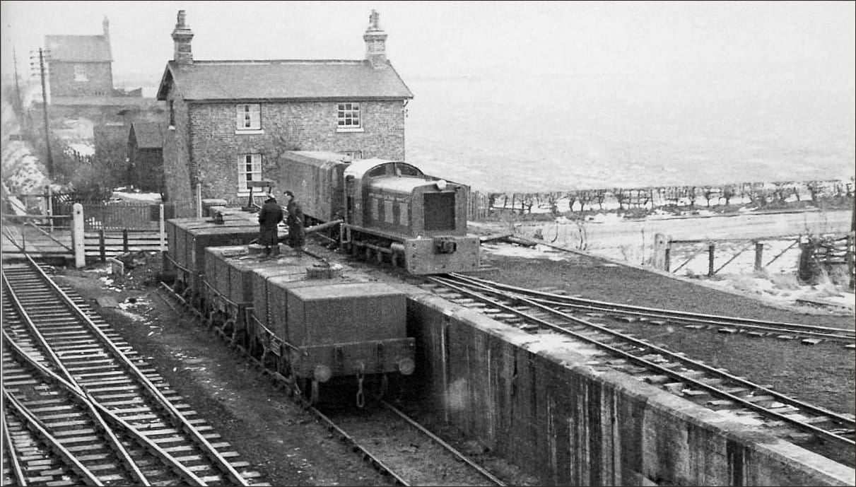 Rectangular Tank Wagons - UK Prototype Questions - RMweb