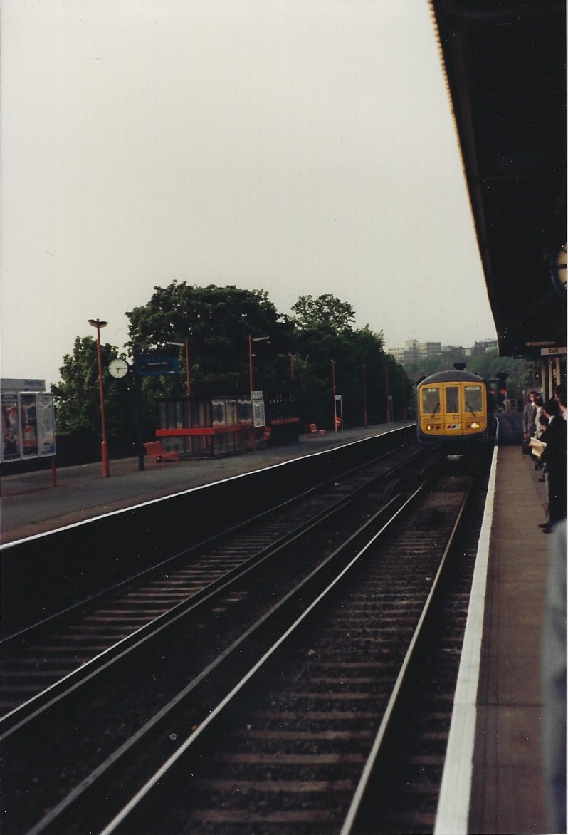 Locomotives that ran between Bedford and London during the 1960s and ...