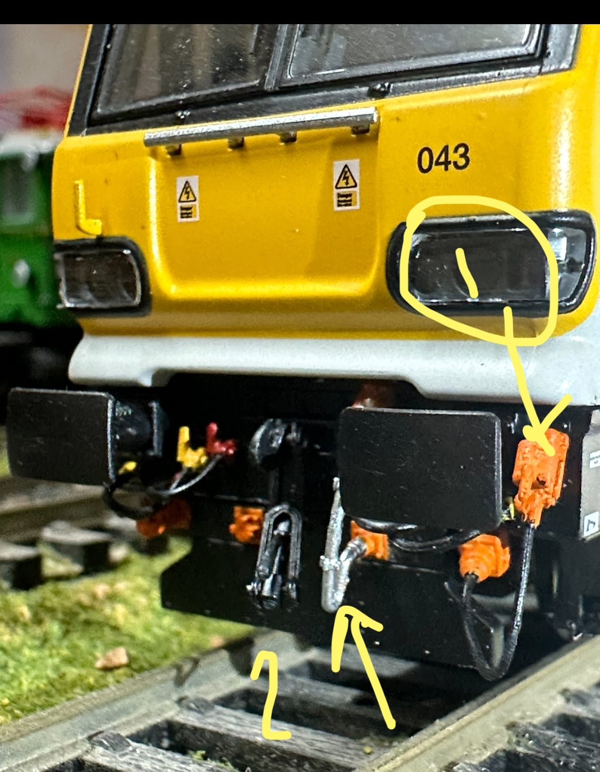 Buffer Beam pipes and cables (class 92) - UK Prototype Questions - RMweb