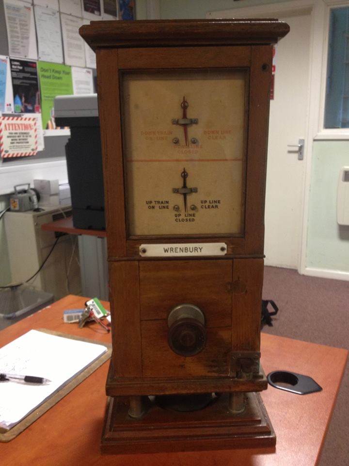 Making 2 Block Telegraph Boxes, using a rotary switch in each ...