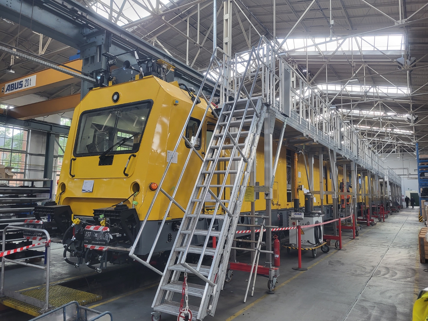 New Deutsche Bahn maintenance vehicle - German Railways 🇩🇪 - RMweb
