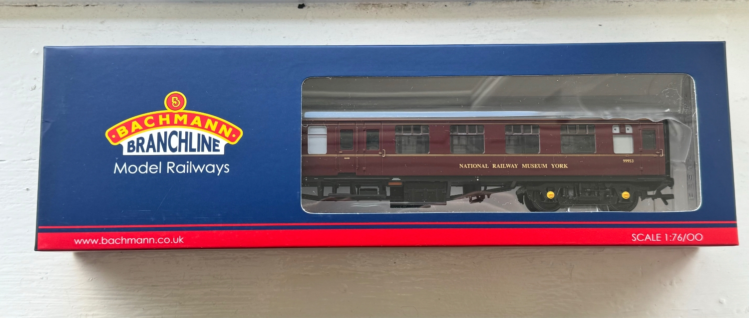 NRM Mk1 BSK Support Coach No.99953-New Exclusive - Locomotion Models ...