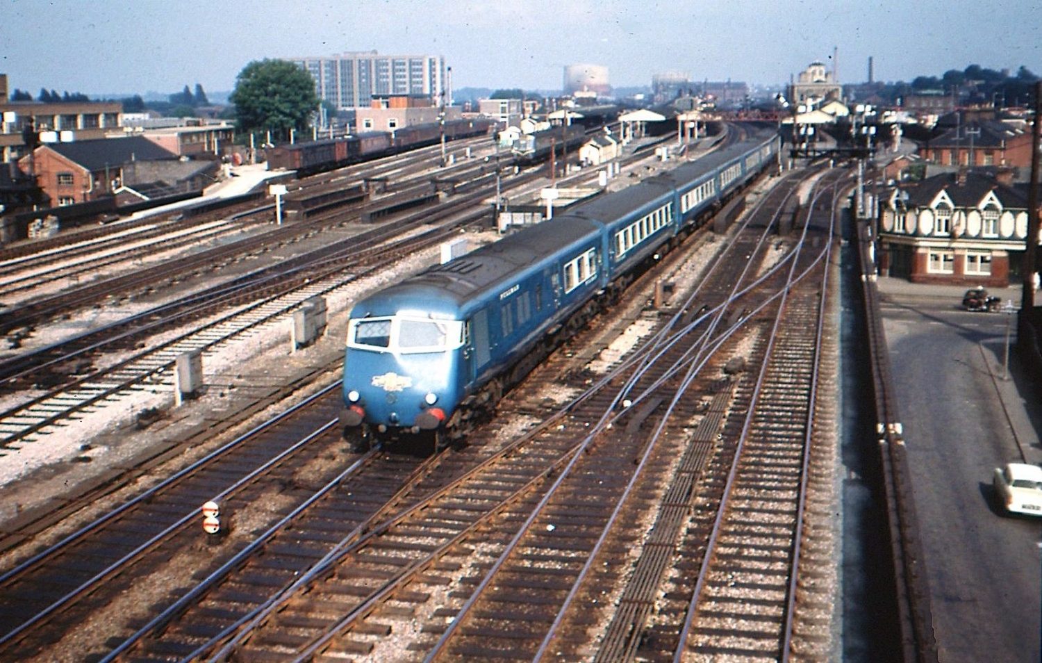 Unusual workings of the Midland Blue Pullman sets - UK Prototype ...