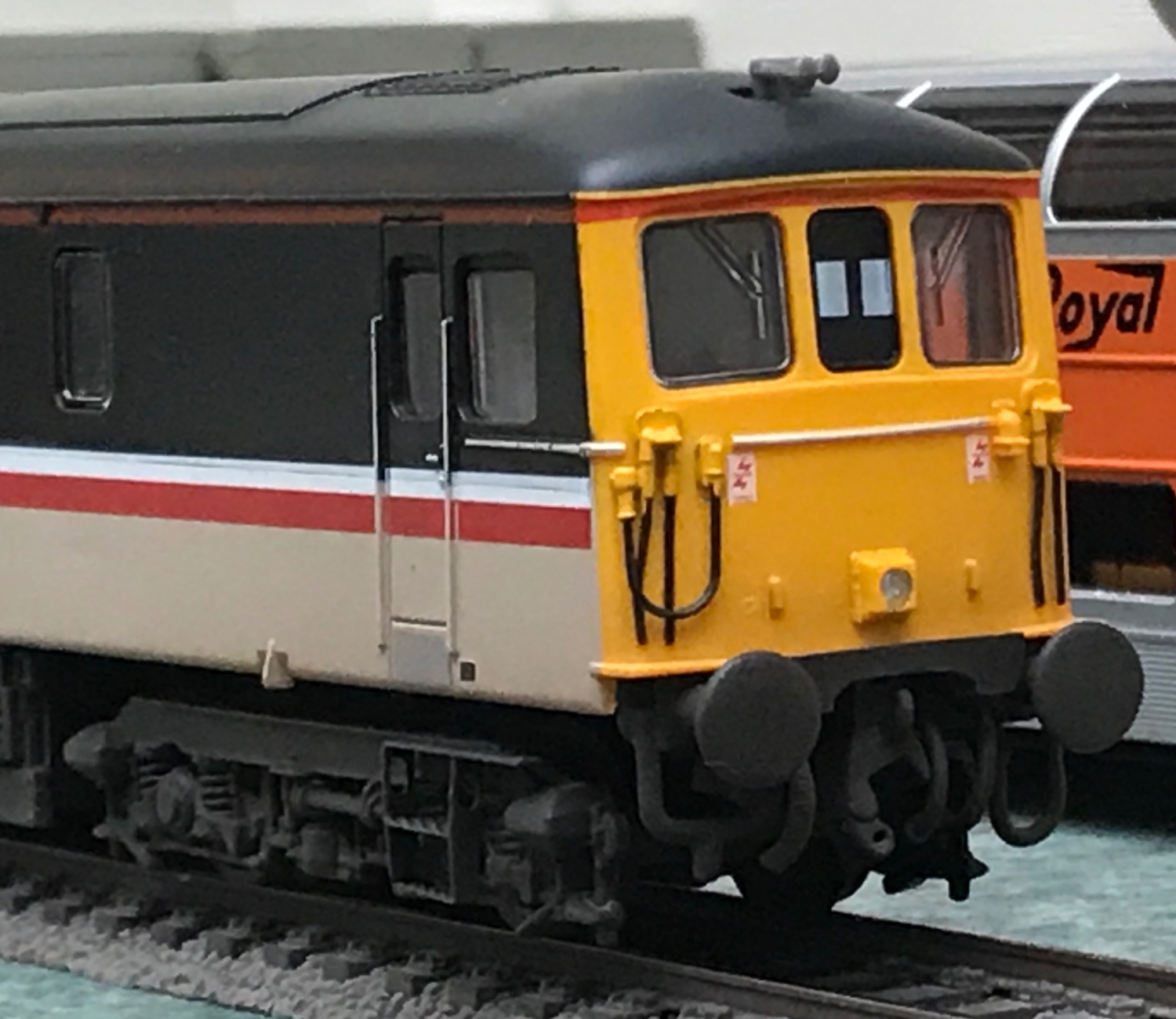 83 301 - Modified Kernow-Heljan Class 33 - Modifying & Detailing RTR ...