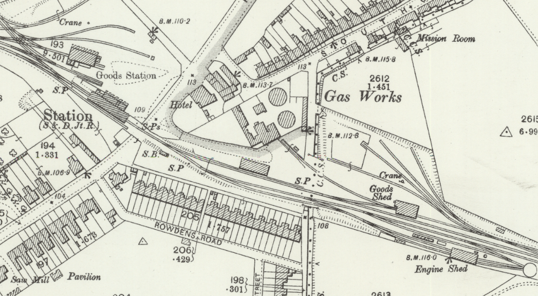 Twin track stations with a goods shed for both the up and down lines ...