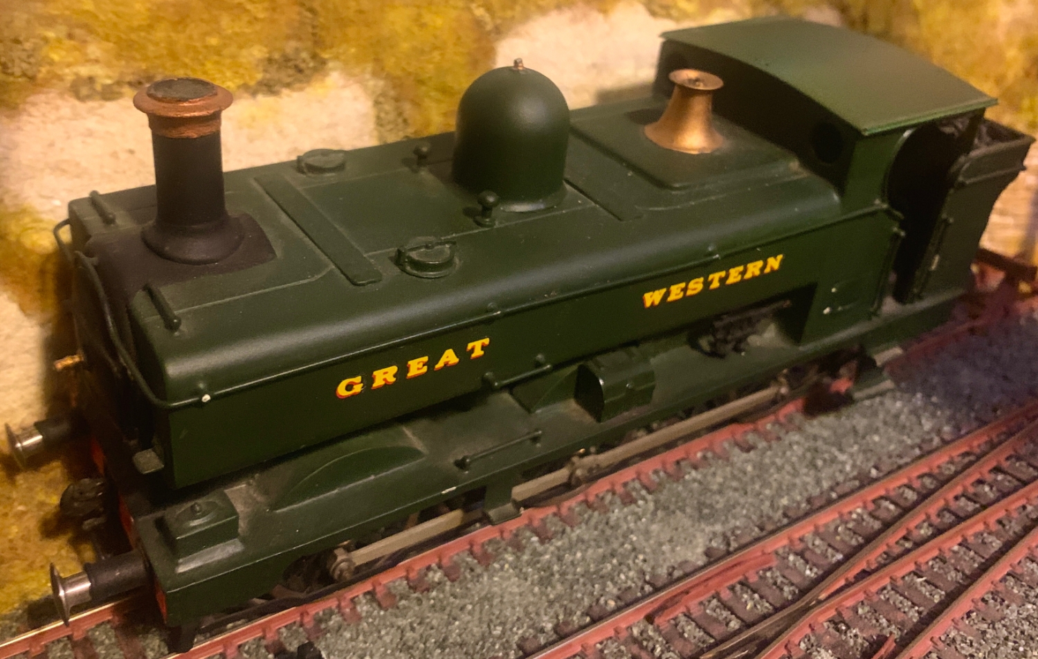 Help: Identifying Pannier Tank type - Modelling Questions, Help and ...