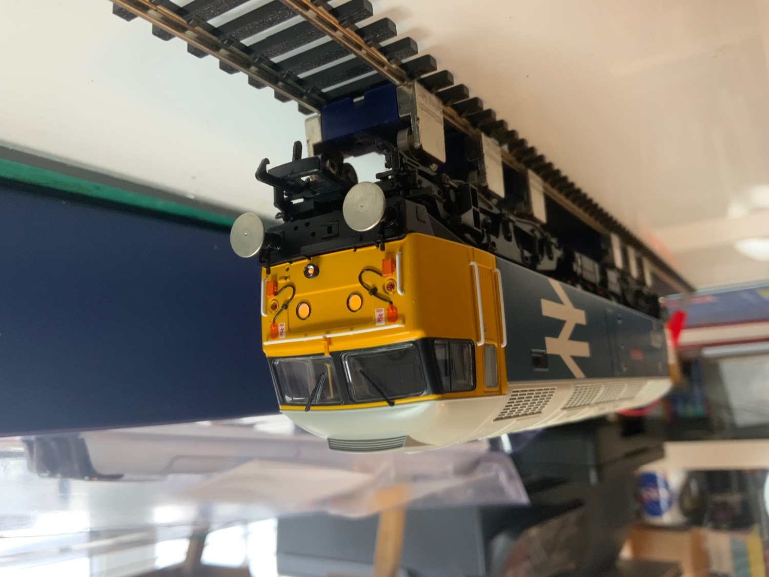 35-415 Bachmann OO Gauge Class 47/7 47711 'Greyfriars Bobby' BR Blue ...