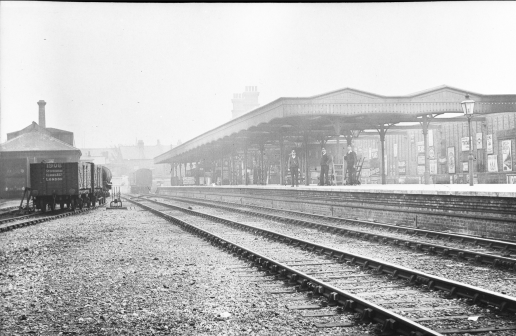 Now identified as Littlehampton station - UK Prototype Questions - RMweb